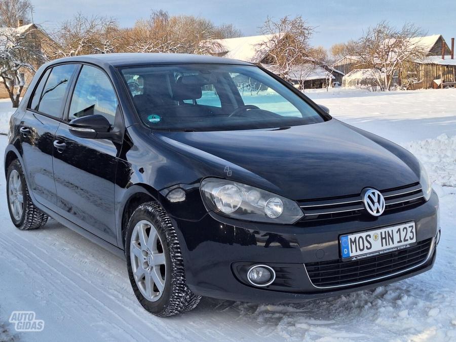 Black Volkswagen Golf 2011 in Mazeikiai, with an engine capacity of 1.60 L and mileage of 279 thousand km for 4400 €, photo 3 on AUTOMOTO.COM.LV