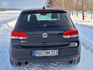 Black Volkswagen Golf 2011 in Mazeikiai, with an engine capacity of 1.60 L and mileage of 279 thousand km for 4400 €, photo 10 on AUTOMOTO.COM.LV