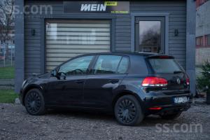 Melns Volkswagen Golf 2011 Liepāja, ar dzinēja tilpumu 1.20 L un nobraukumu 270 tūkst. km par 4000 €, foto 2 vietnē AUTOMOTO.COM.LV