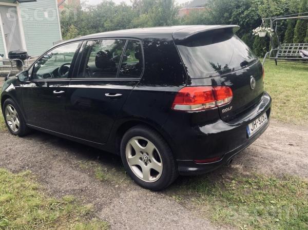 Melns Volkswagen Golf 2011 Jūrmala, ar dzinēja tilpumu 1.60 L un nobraukumu 239 tūkst. km par 3000 €, foto 1 vietnē AUTOMOTO.COM.LV