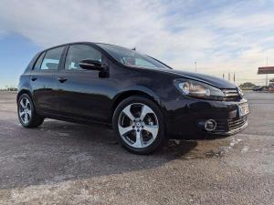 Melns Volkswagen Golf 2011 Šakiai, ar dzinēja tilpumu 1.60 L un nobraukumu 201 tūkst. km par 3800 €, foto 7 vietnē AUTOMOTO.COM.LV