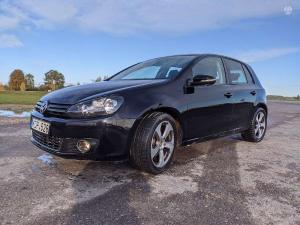 Melns Volkswagen Golf 2011 Šakiai, ar dzinēja tilpumu 1.60 L un nobraukumu 201 tūkst. km par 3800 €, foto 9 vietnē AUTOMOTO.COM.LV