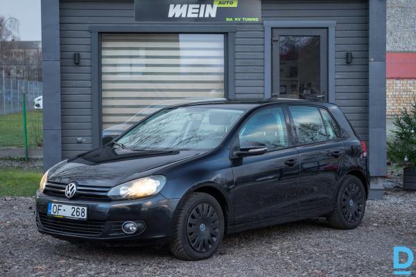 Melns Volkswagen Golf 2011 Liepāja, ar dzinēja tilpumu 1.40 L un nobraukumu 270 tūkst. km par 4000 €, foto 1 vietnē AUTOMOTO.COM.LV