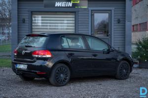 Melns Volkswagen Golf 2011 Liepāja, ar dzinēja tilpumu 1.40 L un nobraukumu 270 tūkst. km par 4000 €, foto 3 vietnē AUTOMOTO.COM.LV