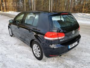 Melns Volkswagen Golf 2011 Ogre, ar dzinēja tilpumu 1.60 L un nobraukumu 331 tūkst. km par 4500 €, foto 5 vietnē AUTOMOTO.COM.LV