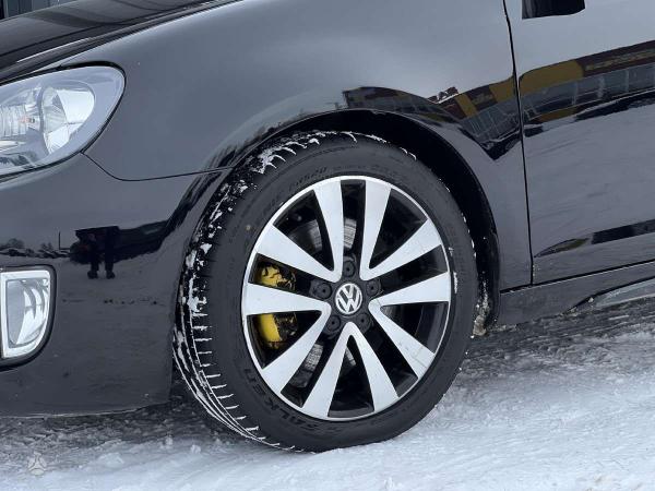 Melns Volkswagen Golf 2011 Kėdainiai, ar dzinēja tilpumu 1.97 L un nobraukumu 254 tūkst. km par 6250 €, foto 11 vietnē AUTOMOTO.COM.LV