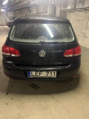 Black Volkswagen Golf 2011 in Vilnius, with an engine capacity of 1.60 L and mileage of 267 thousand km for 3600 €, photo 4 on AUTOMOTO.COM.LV