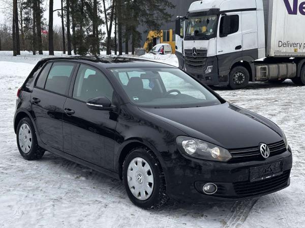 Melns Volkswagen Golf 2011 Utena, ar dzinēja tilpumu 1.60 L un nobraukumu 301 tūkst. km par 3550 €, foto 3 vietnē AUTOMOTO.COM.LV