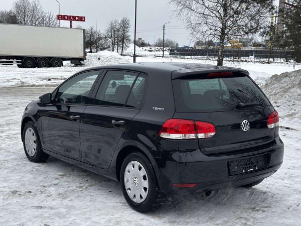 Melns Volkswagen Golf 2011 Utena, ar dzinēja tilpumu 1.60 L un nobraukumu 301 tūkst. km par 3550 €, foto 7 vietnē AUTOMOTO.COM.LV