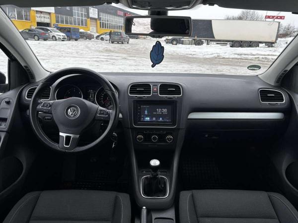 Melns Volkswagen Golf 2011 Utena, ar dzinēja tilpumu 1.60 L un nobraukumu 301 tūkst. km par 3550 €, foto 10 vietnē AUTOMOTO.COM.LV