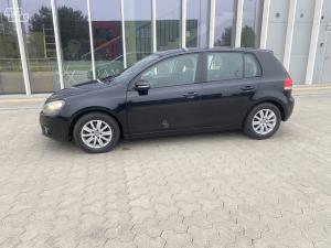 Melns Volkswagen Golf 2011 Viļņa, ar dzinēja tilpumu 1.60 L un nobraukumu 376 tūkst. km par 3700 €, foto 3 vietnē AUTOMOTO.COM.LV