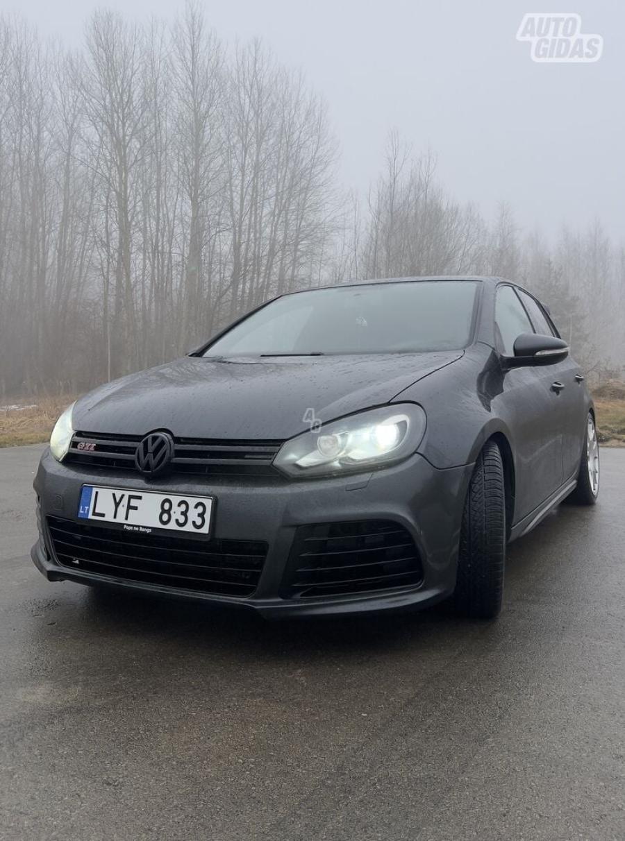 Melns Volkswagen Golf 2011 Šauļi, ar dzinēja tilpumu 2.00 L un nobraukumu 264 tūkst. km par 7000 €, foto 2 vietnē AUTOMOTO.COM.LV