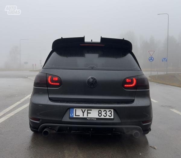 Melns Volkswagen Golf 2011 Šauļi, ar dzinēja tilpumu 2.00 L un nobraukumu 264 tūkst. km par 7000 €, foto 7 vietnē AUTOMOTO.COM.LV