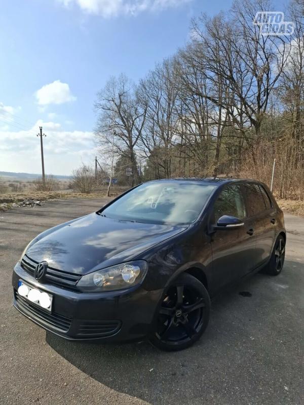 Black Volkswagen Golf 2011 in Kaisiadorys, with an engine capacity of 1.60 L and mileage of 267 thousand km for 3200 €, photo 2 on AUTOMOTO.COM.LV