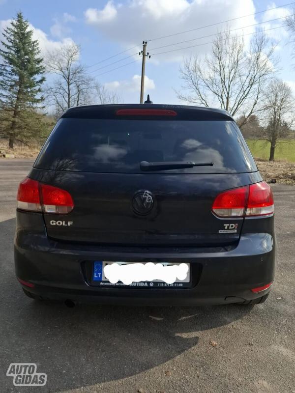 Black Volkswagen Golf 2011 in Kaisiadorys, with an engine capacity of 1.60 L and mileage of 267 thousand km for 3200 €, photo 4 on AUTOMOTO.COM.LV