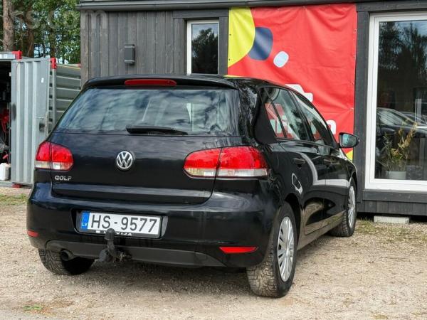Melns Volkswagen Golf 2011 Rīga, ar dzinēja tilpumu 1.60 L un nobraukumu 476 tūkst. km par 1750 €, foto 6 vietnē AUTOMOTO.COM.LV