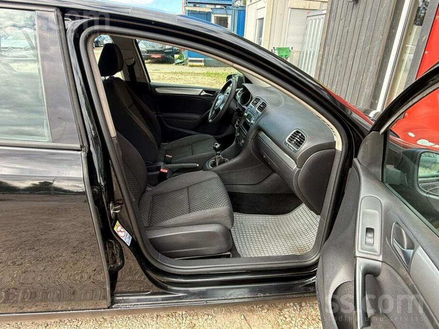Melns Volkswagen Golf 2011 Rīga, ar dzinēja tilpumu 1.60 L un nobraukumu 476 tūkst. km par 1750 €, foto 11 vietnē AUTOMOTO.COM.LV
