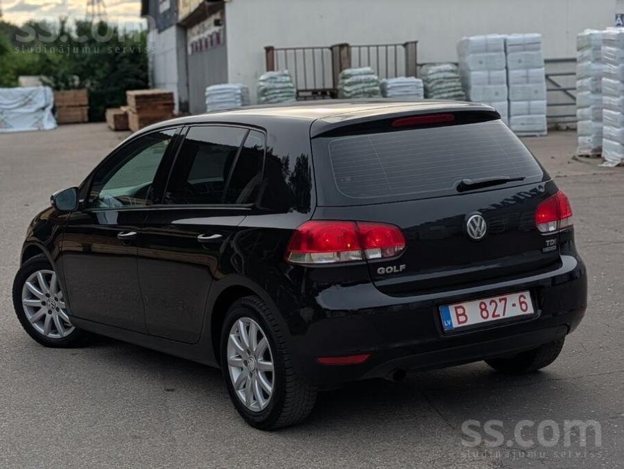 Melns Volkswagen Golf 2011 Jūrmala, ar dzinēja tilpumu 1.60 L un nobraukumu 297 tūkst. km par 2700 €, foto 13 vietnē AUTOMOTO.COM.LV