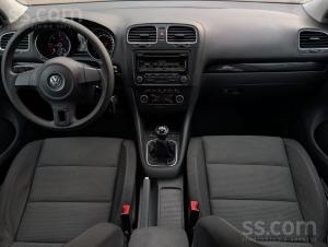 Melns Volkswagen Golf 2011 Jūrmala, ar dzinēja tilpumu 1.60 L un nobraukumu 297 tūkst. km par 2700 €, foto 21 vietnē AUTOMOTO.COM.LV