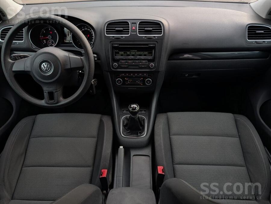 Melns Volkswagen Golf 2011 Jūrmala, ar dzinēja tilpumu 1.60 L un nobraukumu 297 tūkst. km par 2700 €, foto 21 vietnē AUTOMOTO.COM.LV