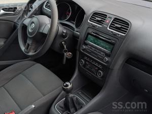 Melns Volkswagen Golf 2011 Jūrmala, ar dzinēja tilpumu 1.60 L un nobraukumu 297 tūkst. km par 2700 €, foto 22 vietnē AUTOMOTO.COM.LV