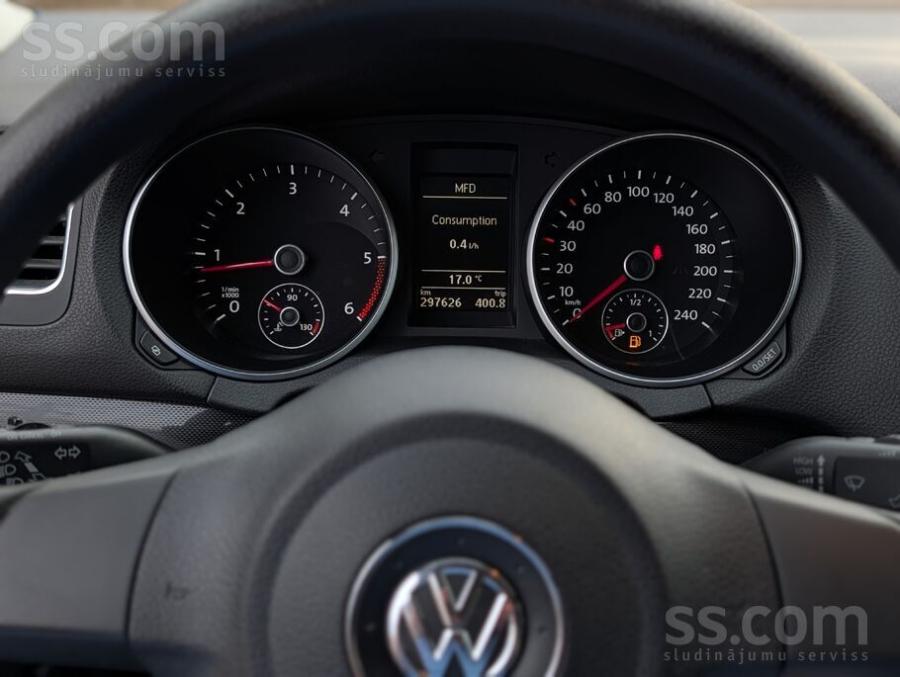 Melns Volkswagen Golf 2011 Jūrmala, ar dzinēja tilpumu 1.60 L un nobraukumu 297 tūkst. km par 2700 €, foto 28 vietnē AUTOMOTO.COM.LV