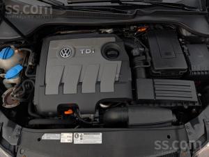 Melns Volkswagen Golf 2011 Jūrmala, ar dzinēja tilpumu 1.60 L un nobraukumu 297 tūkst. km par 2700 €, foto 32 vietnē AUTOMOTO.COM.LV