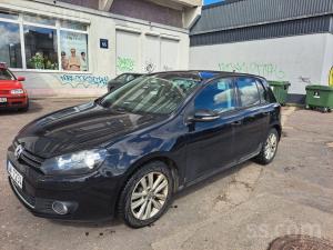Black Volkswagen Golf 2011 in Riga, with an engine capacity of 1.60 L and mileage of 316 thousand km for 2800 €, photo 3 on AUTOMOTO.COM.LV