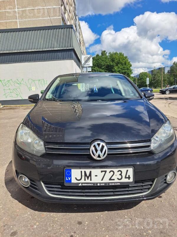 Melns Volkswagen Golf 2011 Rīga, ar dzinēja tilpumu 1.60 L un nobraukumu 316 tūkst. km par 2800 €, foto 4 vietnē AUTOMOTO.COM.LV