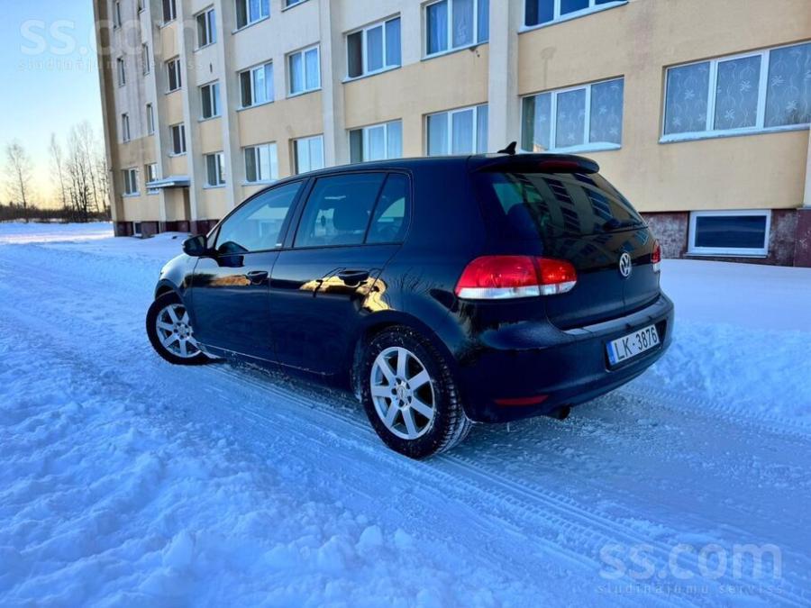 Черный Фольксваген Гольф 2011 в Валмиера, объемом двигателя 1.60 л и пробегом 0 тыс. км за 4290 €, фото 6 на AUTOMOTO.COM.LV