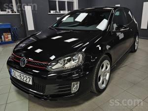 Melns Volkswagen Golf 2011 Cēsis, ar dzinēja tilpumu 2.00 L un nobraukumu 139 tūkst. km par 9450 €, foto 3 vietnē AUTOMOTO.COM.LV