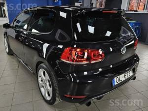 Melns Volkswagen Golf 2011 Cēsis, ar dzinēja tilpumu 2.00 L un nobraukumu 139 tūkst. km par 9450 €, foto 6 vietnē AUTOMOTO.COM.LV