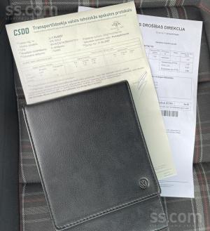 Melns Volkswagen Golf 2011 Cēsis, ar dzinēja tilpumu 2.00 L un nobraukumu 139 tūkst. km par 9450 €, foto 18 vietnē AUTOMOTO.COM.LV