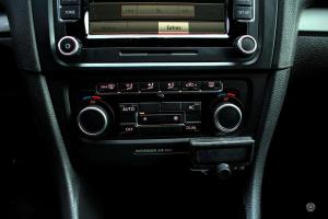 Melns Volkswagen Golf 2011 Viļņa, ar dzinēja tilpumu 1.60 L un nobraukumu 350 tūkst. km par 2200 €, foto 14 vietnē AUTOMOTO.COM.LV