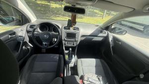 Black Volkswagen Golf 2011 in Kaunas, with an engine capacity of 1.60 L and mileage of 268 thousand km for 4800 €, photo 10 on AUTOMOTO.COM.LV