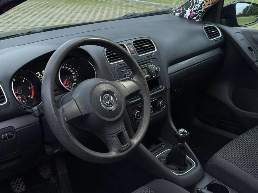 Melns Volkswagen Golf 2011 Rīga, ar dzinēja tilpumu 1.60 L un nobraukumu 258 tūkst. km par 2440 €, foto 11 vietnē AUTOMOTO.COM.LV