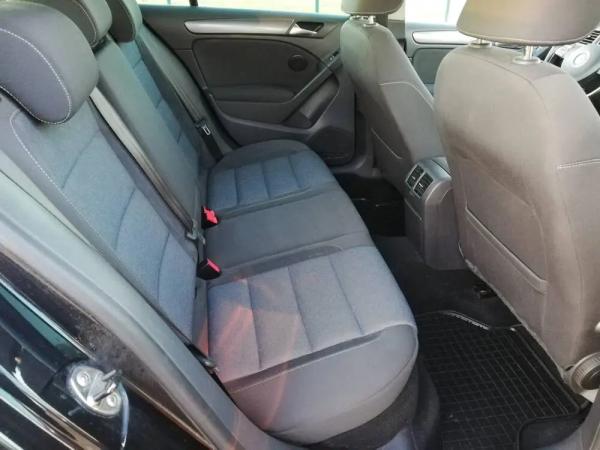 Black Volkswagen Golf 2011 in Saldus, with an engine capacity of 2.00 L and mileage of 156 thousand km for 7300 €, photo 7 on AUTOMOTO.COM.LV