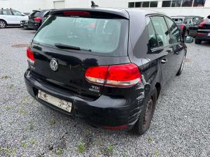 Black Volkswagen Golf 2011 in Kaunas, with an engine capacity of 1.60 L and mileage of 158 thousand km for 3150 €, photo 7 on AUTOMOTO.COM.LV