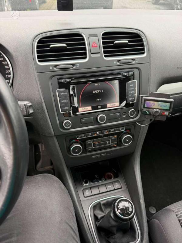 Melns Volkswagen Golf 2011 Kauņa, ar dzinēja tilpumu 1.60 L un nobraukumu 158 tūkst. km par 3150 €, foto 10 vietnē AUTOMOTO.COM.LV