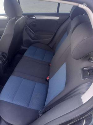 Melns Volkswagen Golf 2011 Panevēža, ar dzinēja tilpumu 1.60 L un nobraukumu 258 tūkst. km par 3850 €, foto 5 vietnē AUTOMOTO.COM.LV