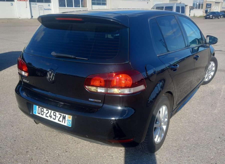 Melns Volkswagen Golf 2011 Panevēža, ar dzinēja tilpumu 1.60 L un nobraukumu 258 tūkst. km par 3850 €, foto 6 vietnē AUTOMOTO.COM.LV