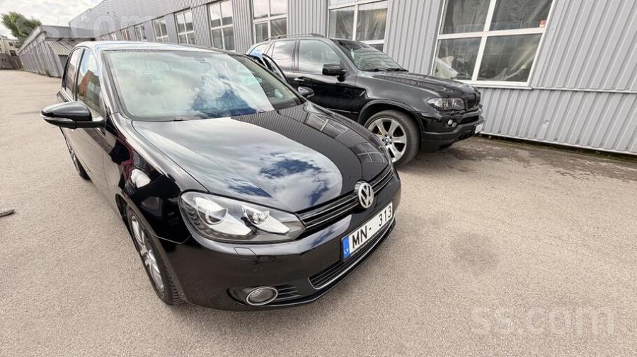 Black Volkswagen Golf 2011 in Daugavpils, with an engine capacity of 1.40 L and mileage of 155 thousand km for 3500 €, photo 1 on AUTOMOTO.COM.LV