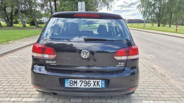 Melns Volkswagen Golf 2011 Tauragė, ar dzinēja tilpumu 1.60 L un nobraukumu 261 tūkst. km par 3150 €, foto 4 vietnē AUTOMOTO.COM.LV