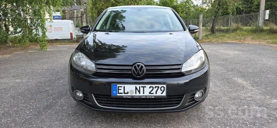 Black Volkswagen Golf 2011 in Valmiera, with an engine capacity of 1.60 L and mileage of 220 thousand km for 4300 €, photo 3 on AUTOMOTO.COM.LV