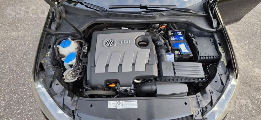 Black Volkswagen Golf 2011 in Valmiera, with an engine capacity of 1.60 L and mileage of 220 thousand km for 4300 €, photo 16 on AUTOMOTO.COM.LV