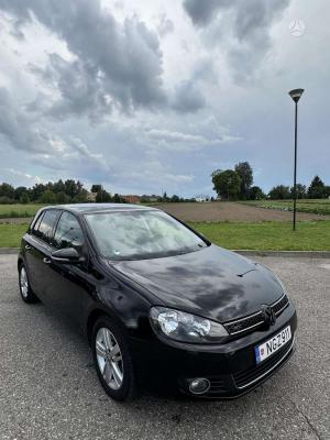 Black Volkswagen Golf 2011 in Birstonas, with an engine capacity of 1.39 L and mileage of 223 thousand km for 3900 €, photo  on AUTOMOTO.COM.LV