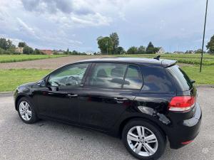 Black Volkswagen Golf 2011 in Birstonas, with an engine capacity of 1.39 L and mileage of 223 thousand km for 3900 €, photo 4 on AUTOMOTO.COM.LV