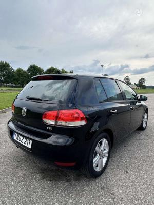 Black Volkswagen Golf 2011 in Birstonas, with an engine capacity of 1.39 L and mileage of 223 thousand km for 3900 €, photo 5 on AUTOMOTO.COM.LV