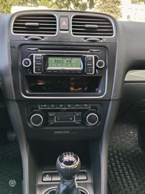 Black Volkswagen Golf 2011 in Kedainiai, with an engine capacity of 1.39 L and mileage of 180 thousand km for 3200 €, photo 11 on AUTOMOTO.COM.LV