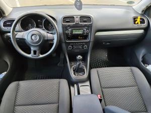 Black Volkswagen Golf 2011 in Kedainiai, with an engine capacity of 1.39 L and mileage of 180 thousand km for 3200 €, photo 12 on AUTOMOTO.COM.LV